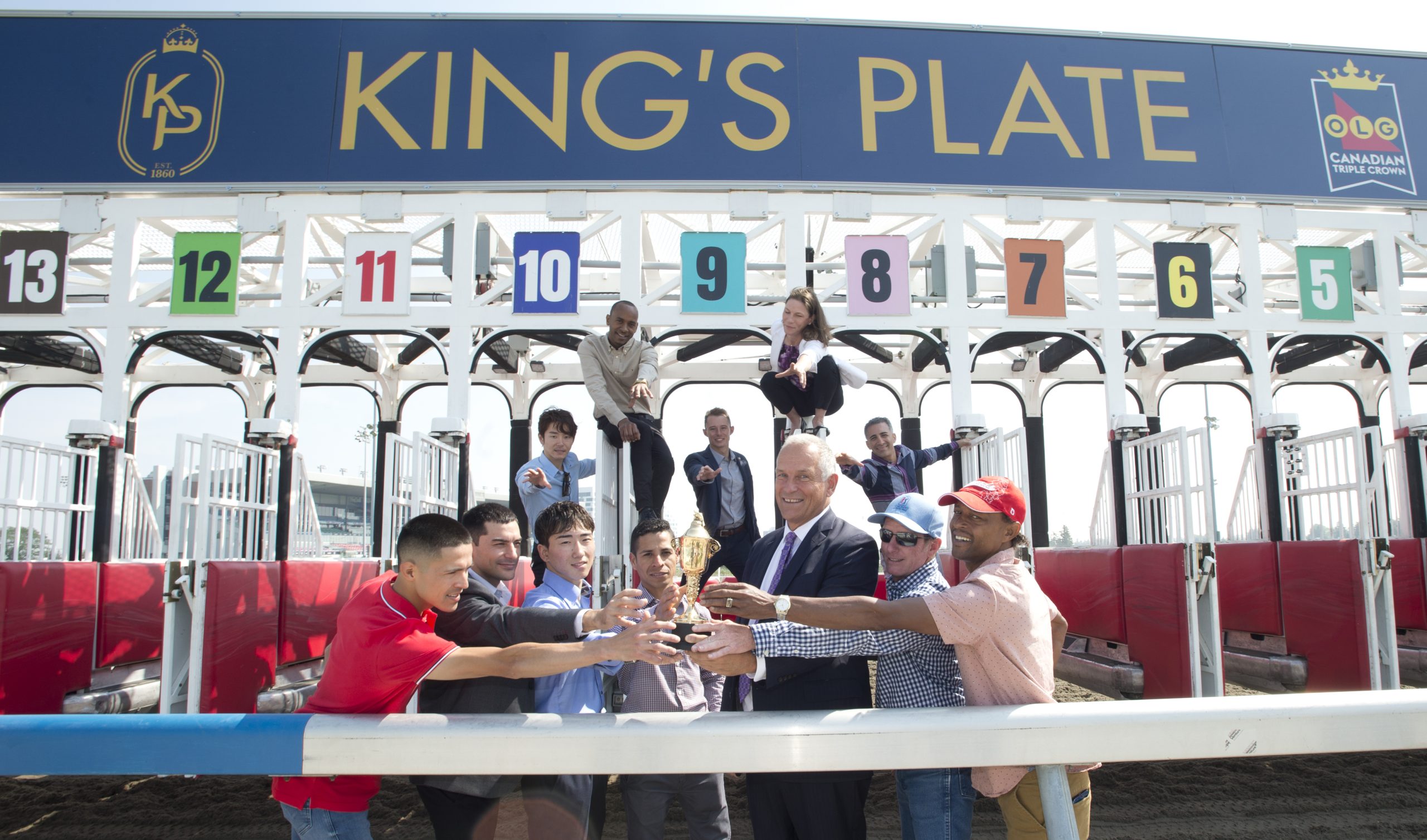 Diecisiete tresañeros van por la gloria en el King’s Plate | DRF en Español