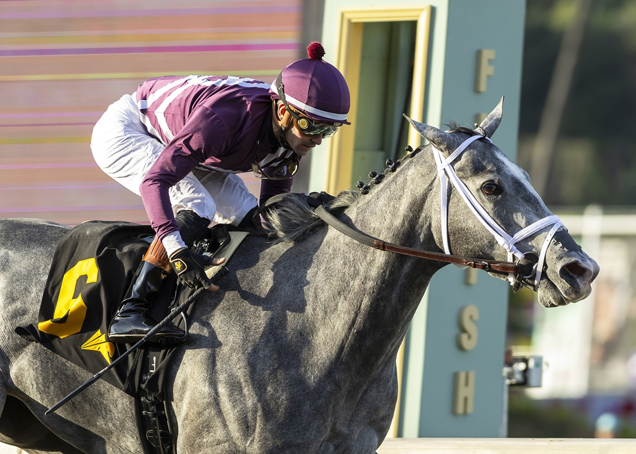 Sweet Azteca sacó la clase en el Beholder Mile Stakes | DRF en Español