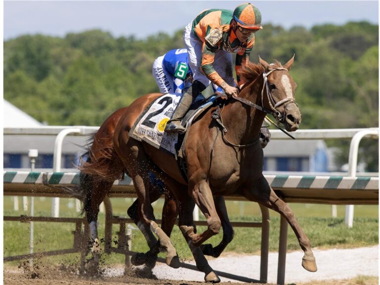 Peach Tie con gran estrategia alcanza el Miss Preakness G3 | DRF en Español